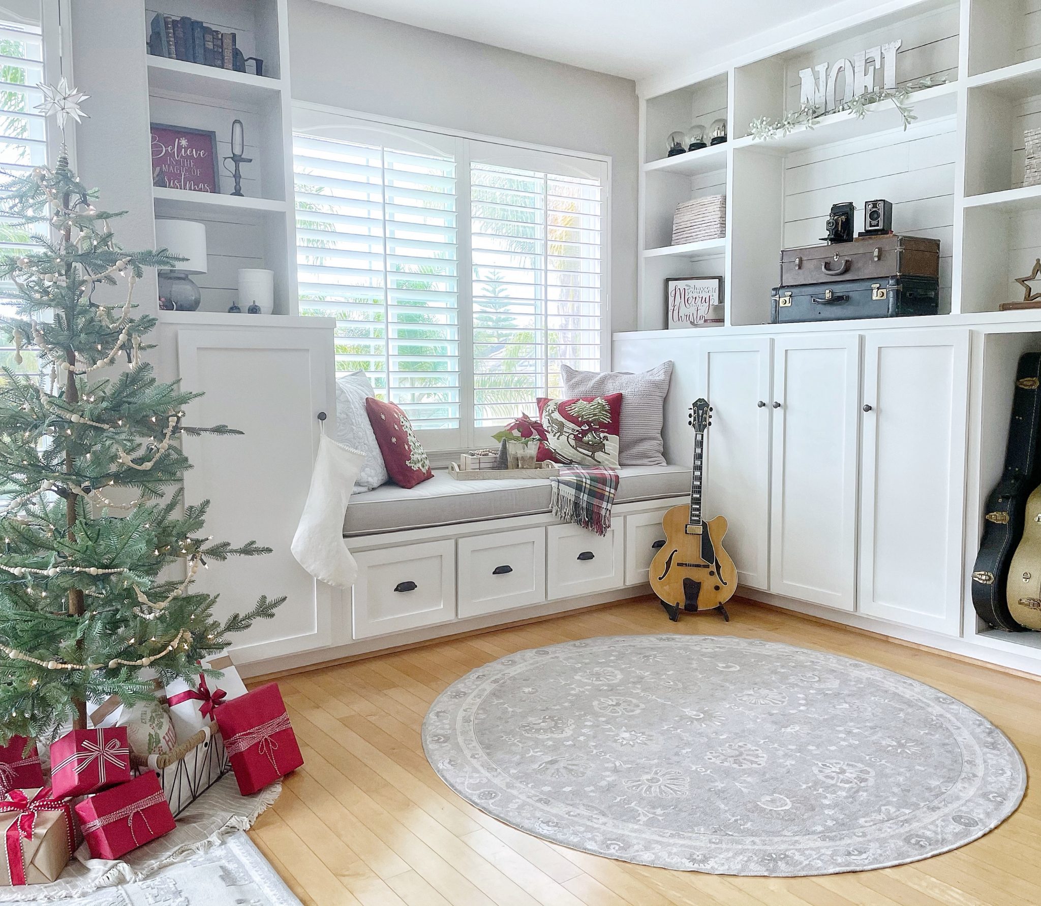 Easy Ways To Add Christmas Decor to Your Bedroom - Pasha is Home