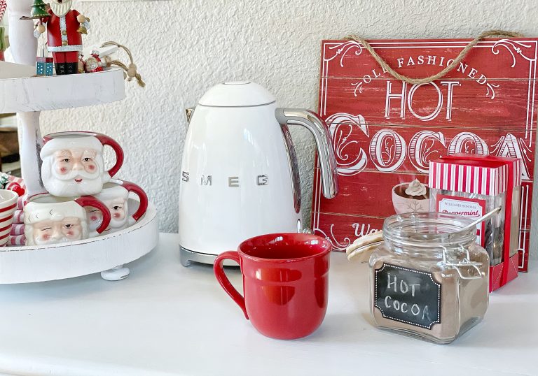 How to Make Your Kitchen Festive For The Holidays - Pasha is Home
