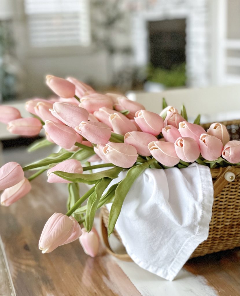 Three Easy Ways to Decorate your Home for Early Spring - Pasha is Home