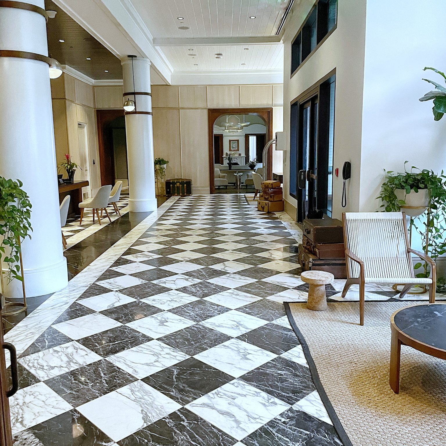 A Luxury Stay at Perry Lane Hotel in Savannah, Georgia - Pasha is Home