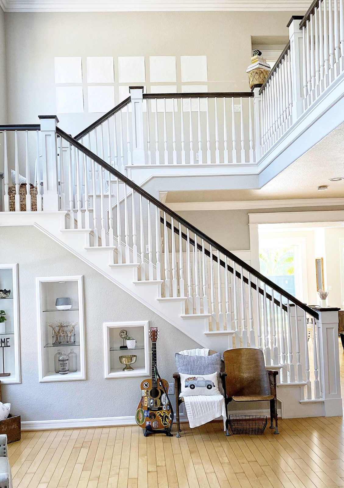 Eight Steps for How to Make a Gallery Wall - Pasha is Home