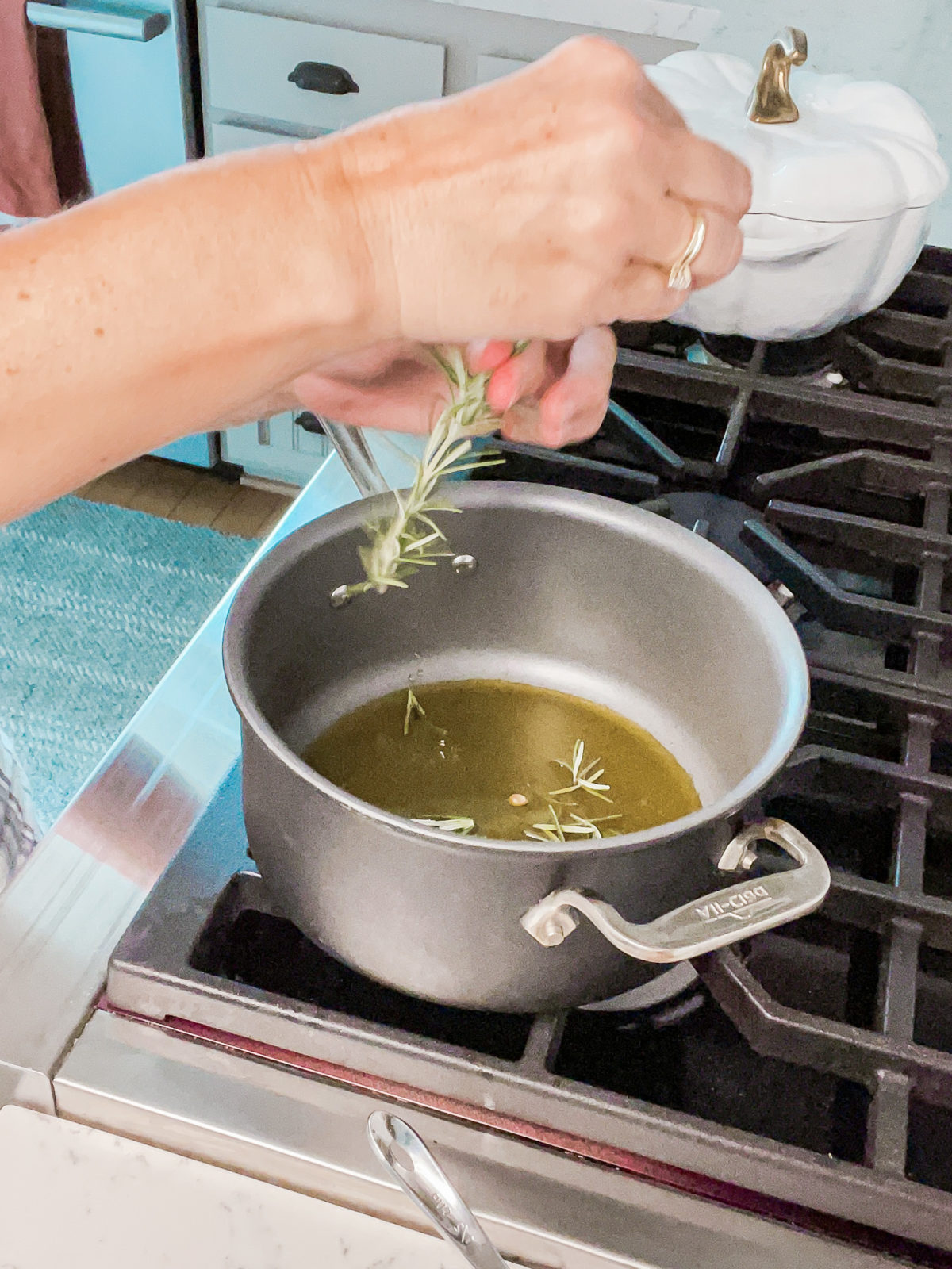 The Last Stovetop Popcorn Recipe You Will Ever Need - Pasha is Home