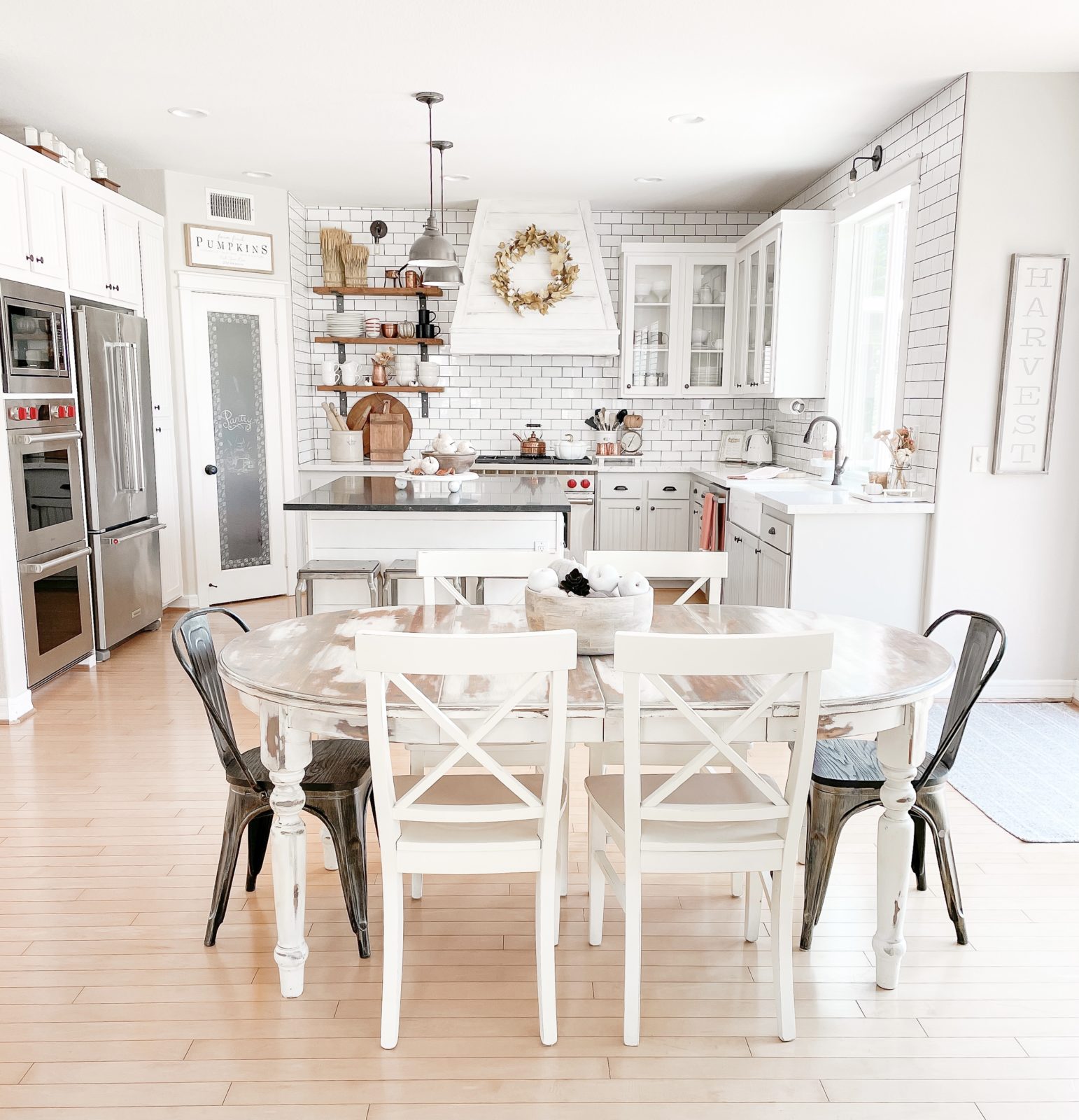 How to Add Simple Fall Decor in the Kitchen - Pasha is Home