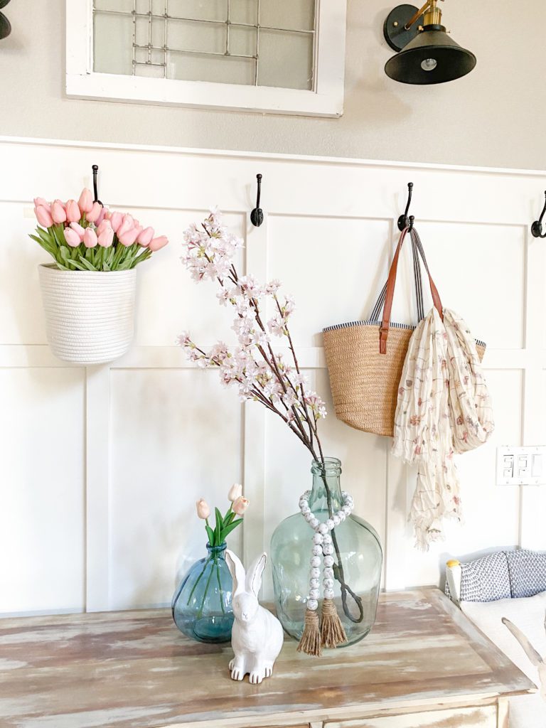 Simple and Minimal Spring Decor - Pasha is Home