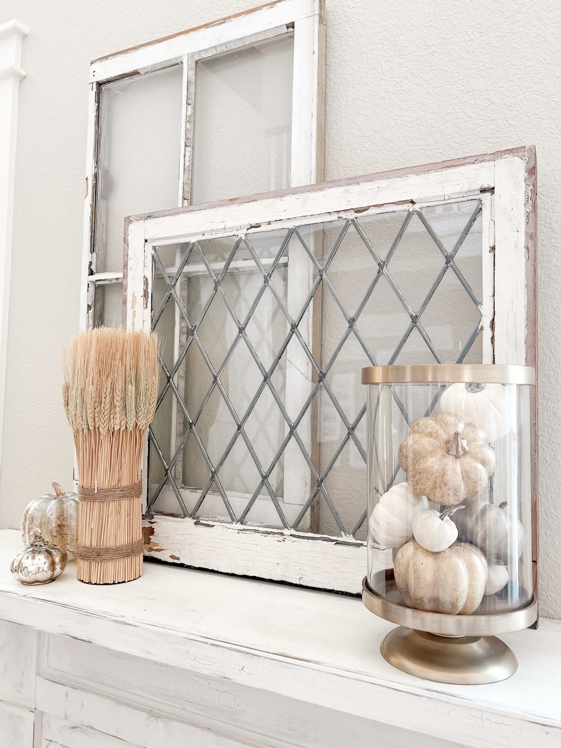 How to Make An Entryway Cozy For Fall - Pasha is Home