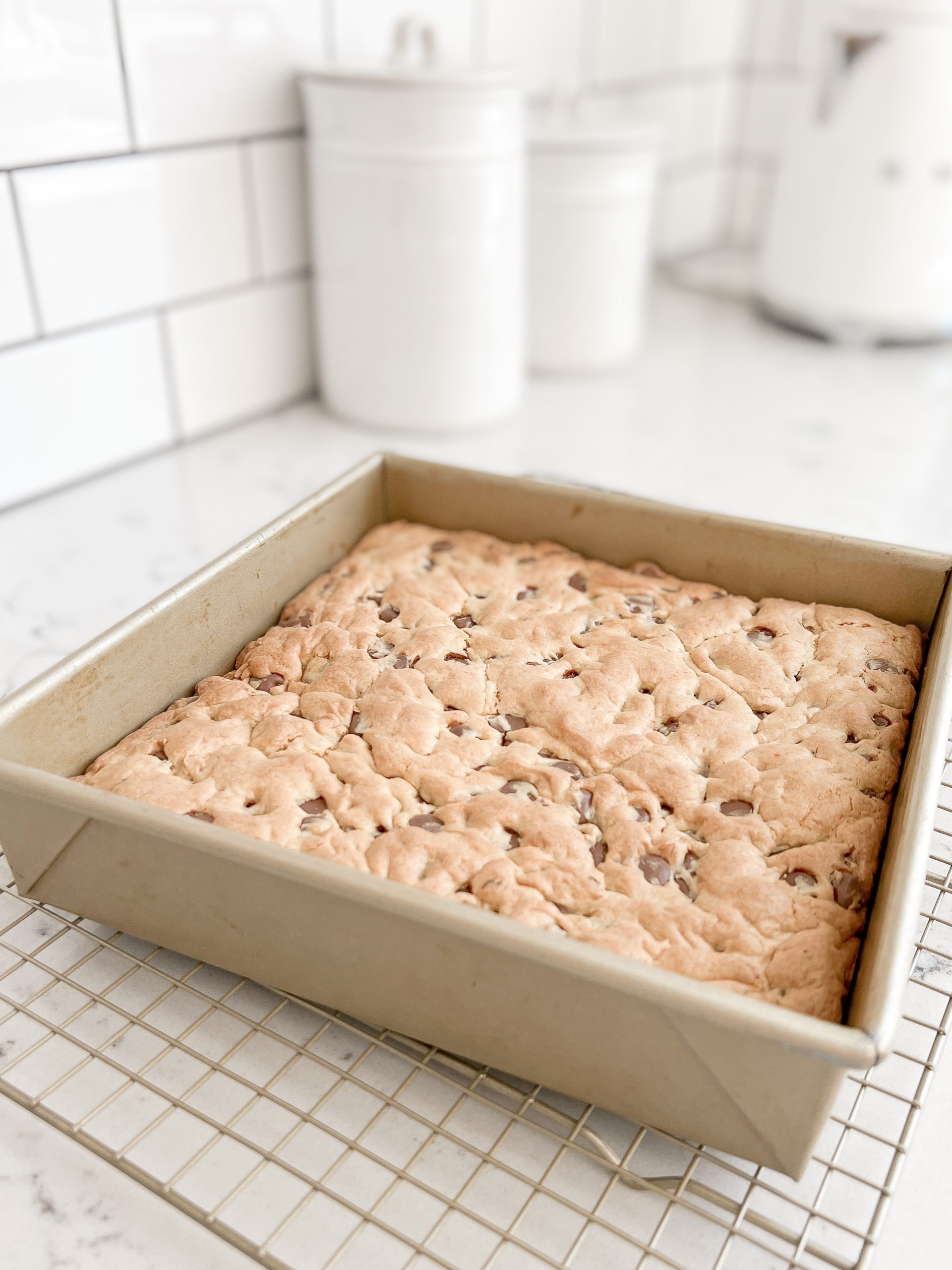 A Super Easy Chocolate Chip Dessert Recipe - Pasha is Home