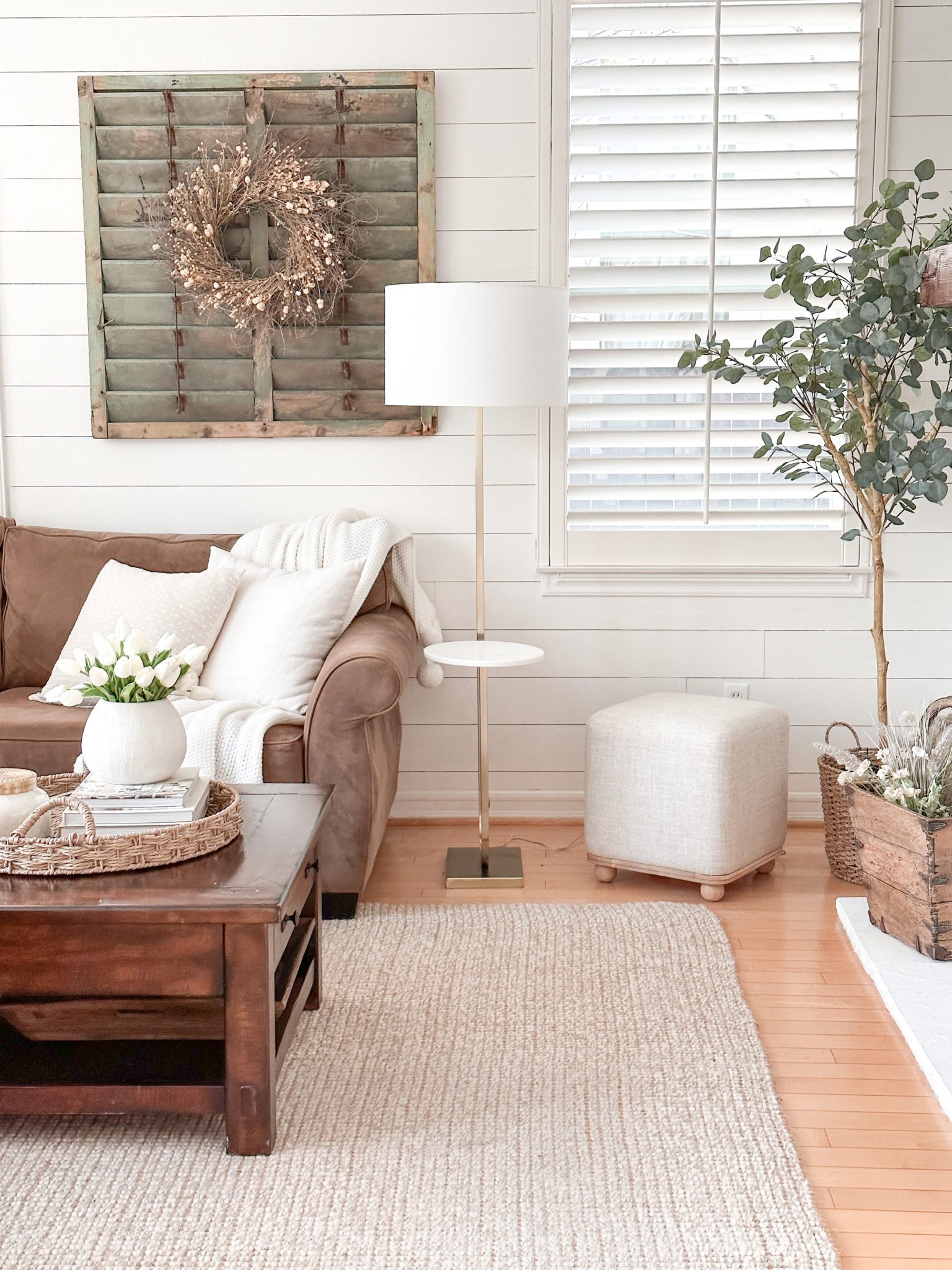 Add Simple Spring Touches to Your Entryway and Living Spaces