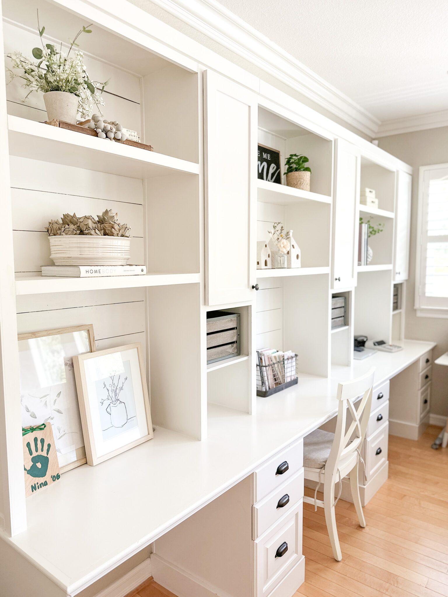 How to Style your Summer Shelves - Pasha is Home