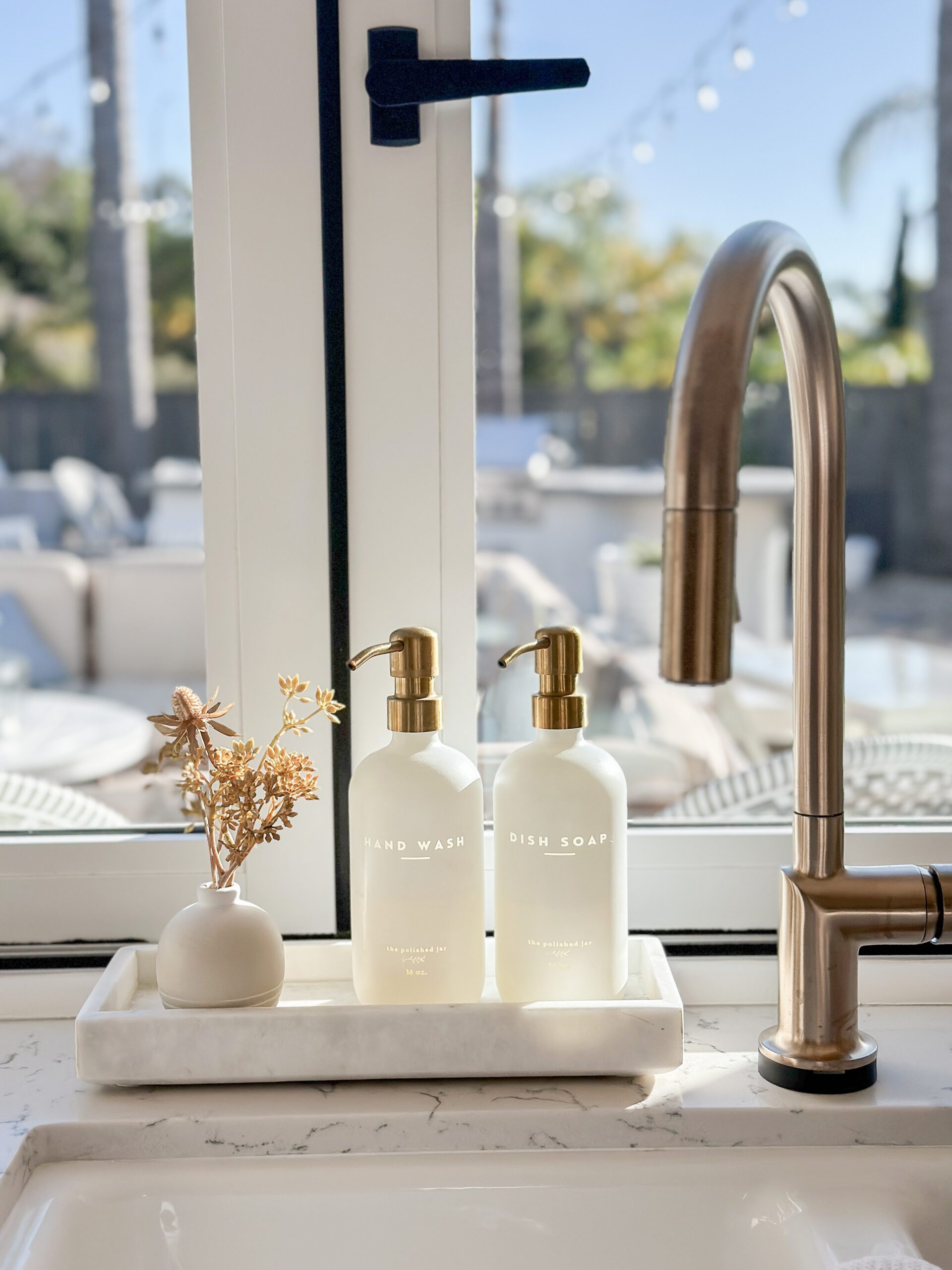 How to Use Warm Fall Decor in the Kitchen - Pasha is Home